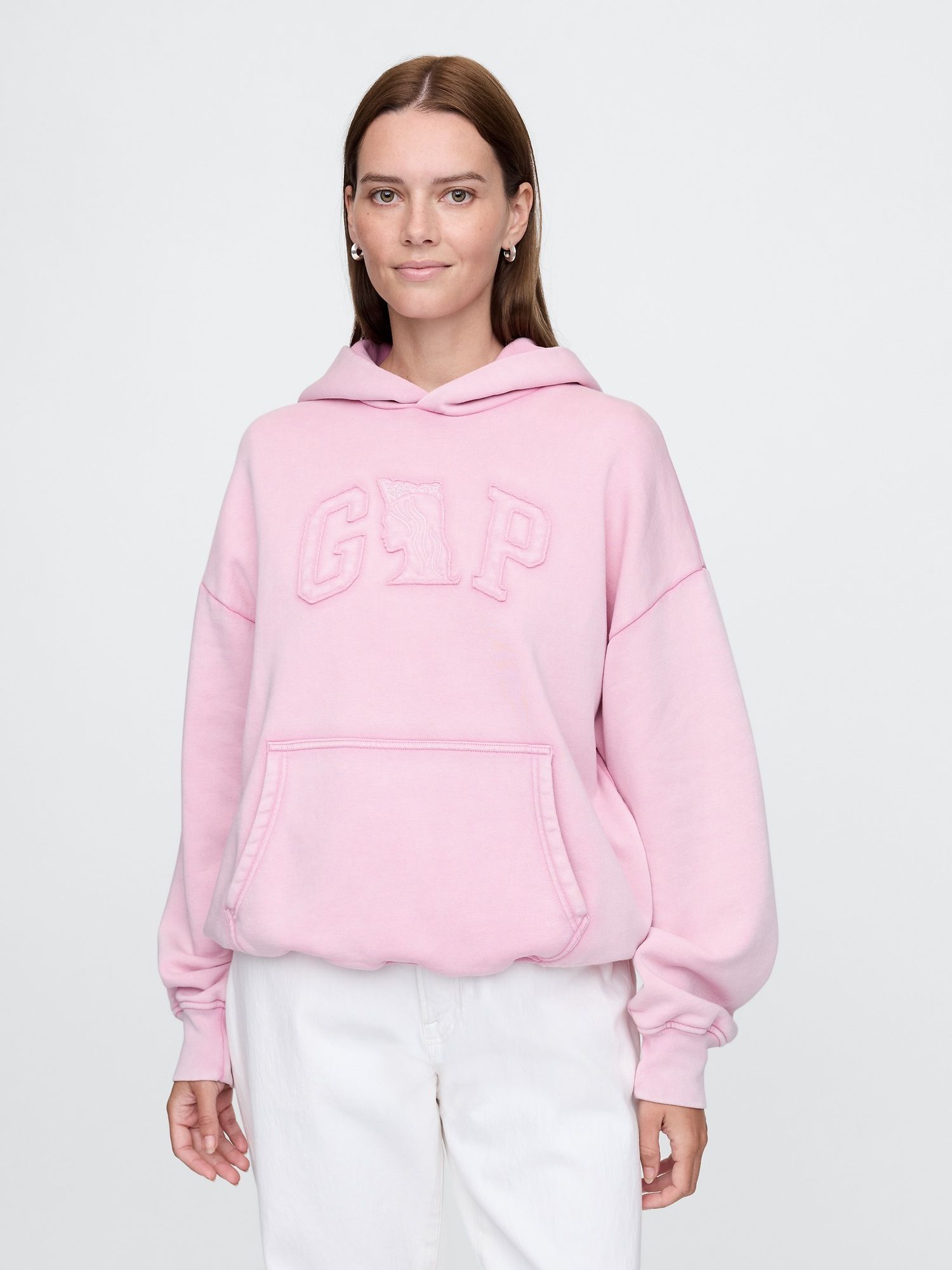 Oversize mikina Gap & Wicked | GAP.cz