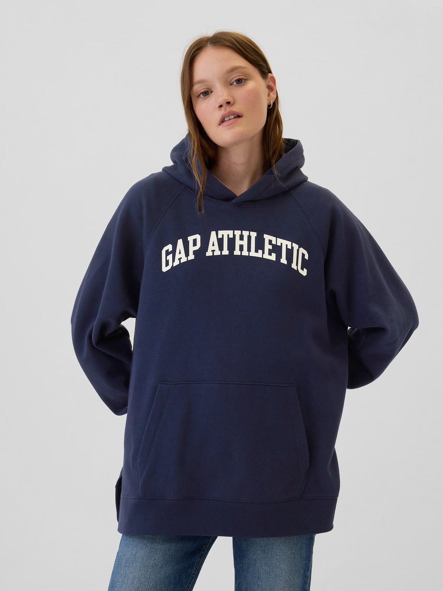 Mikina s kapucí Gap Athletic | GAP.cz