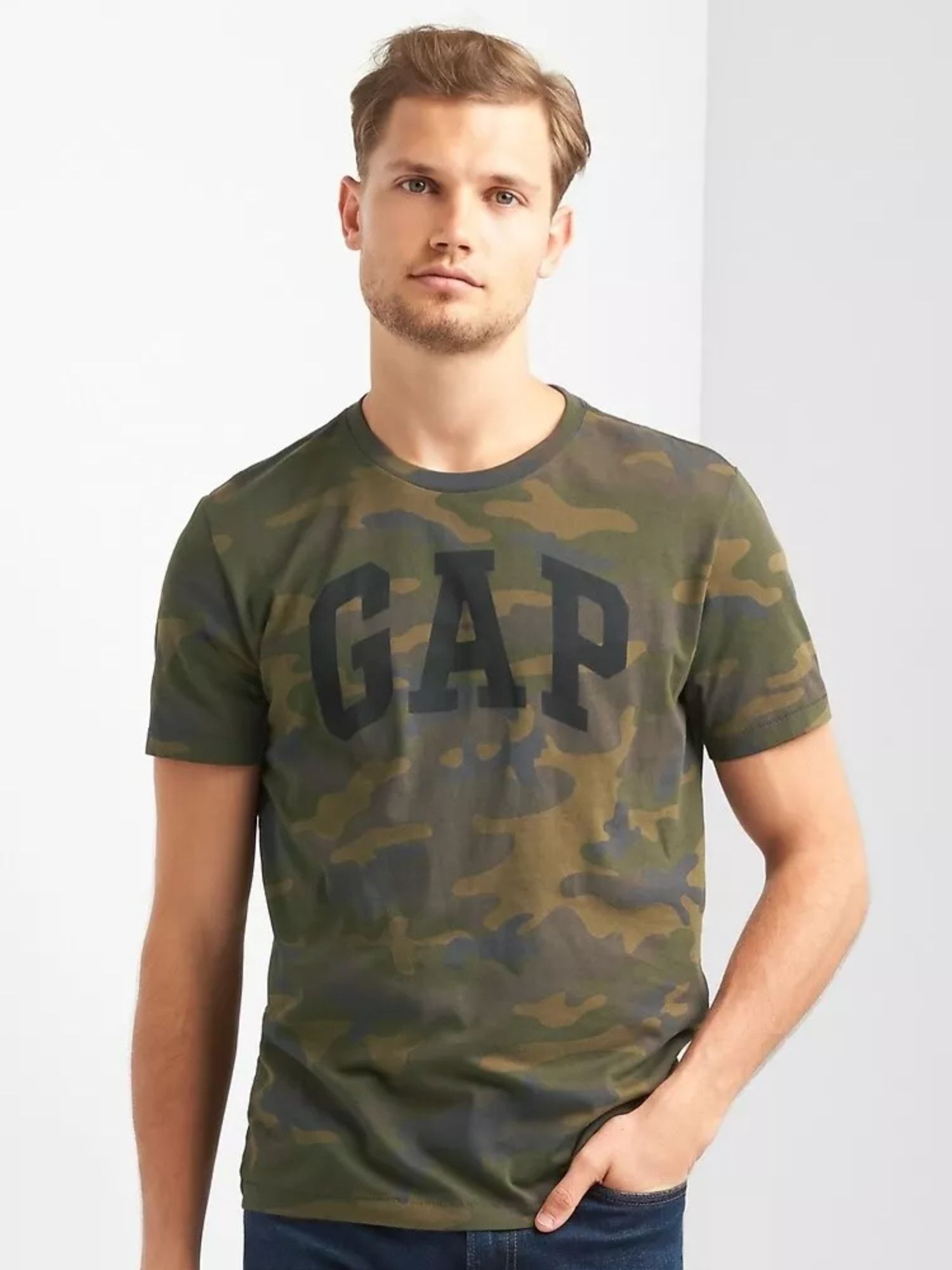 Tričko GAP logo camo print | GAP.cz