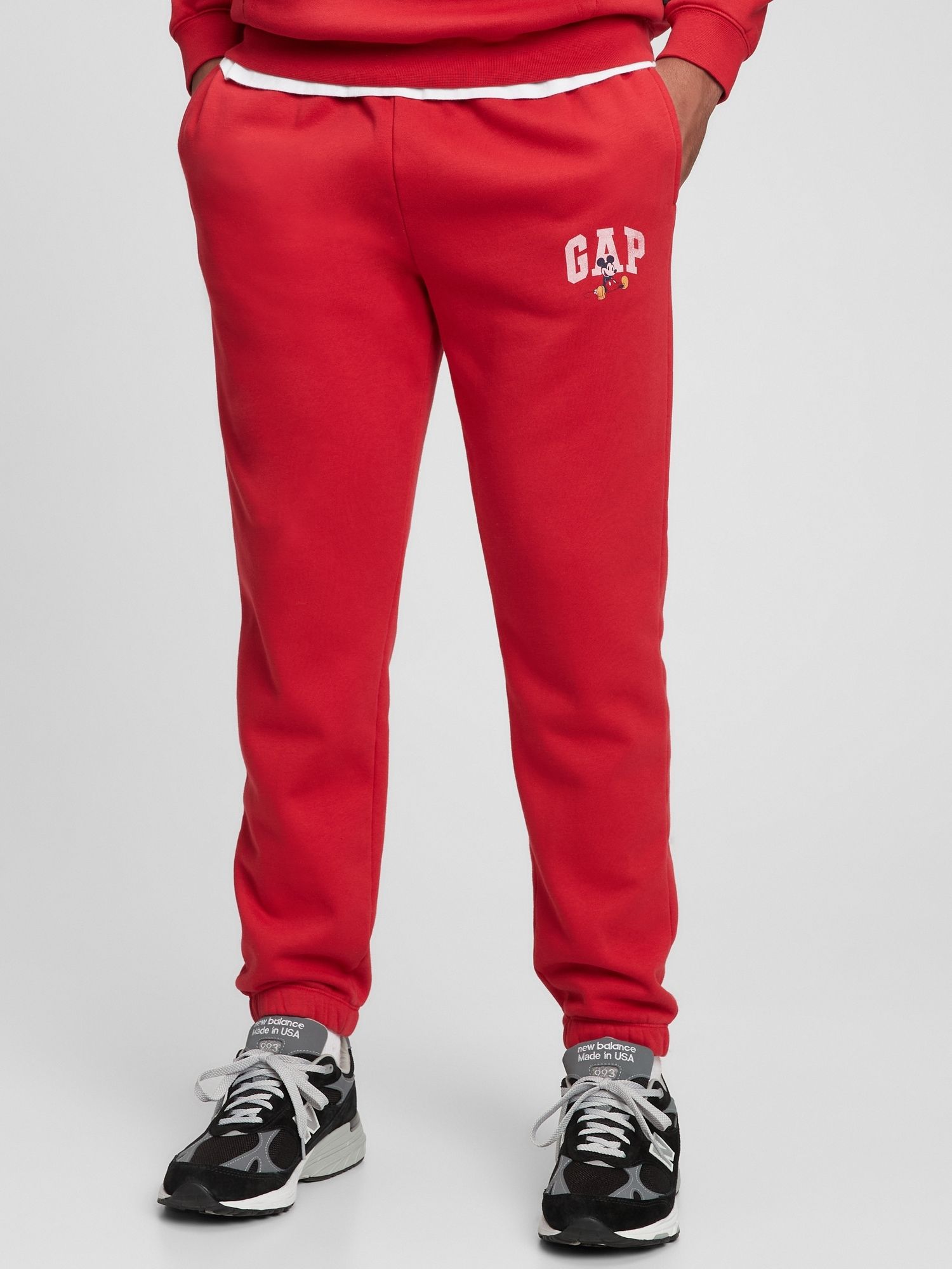 Tepláky GAP & Disney Mickey Unisex | GAP.cz